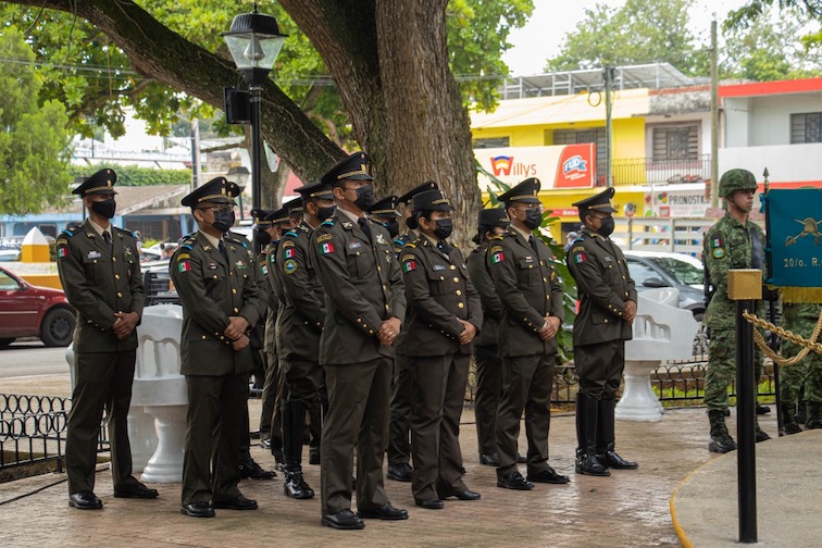 Festejan el aniversario de la Gesta Heroica de la defensa del Castillo ...